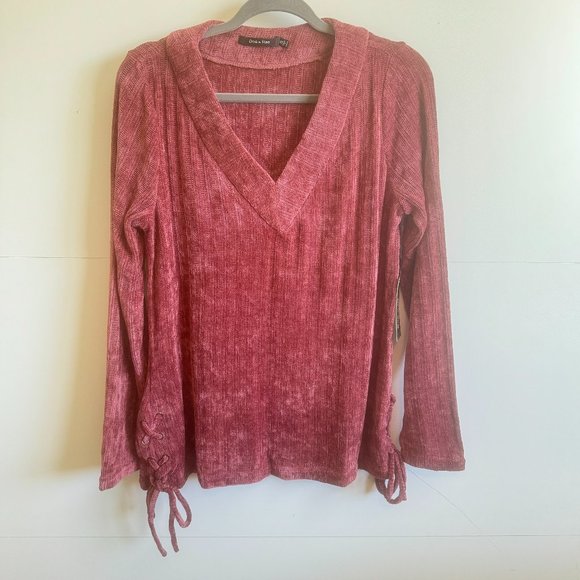 Doe & Rae | Sweaters | Nwt Doe Rae Chenille Vneck With Side Ties In ...